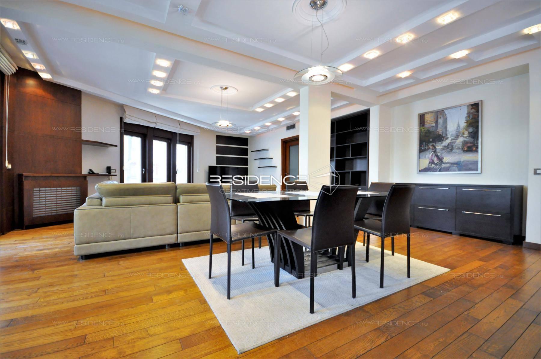 Glamorous, entire floor apartment | Residence