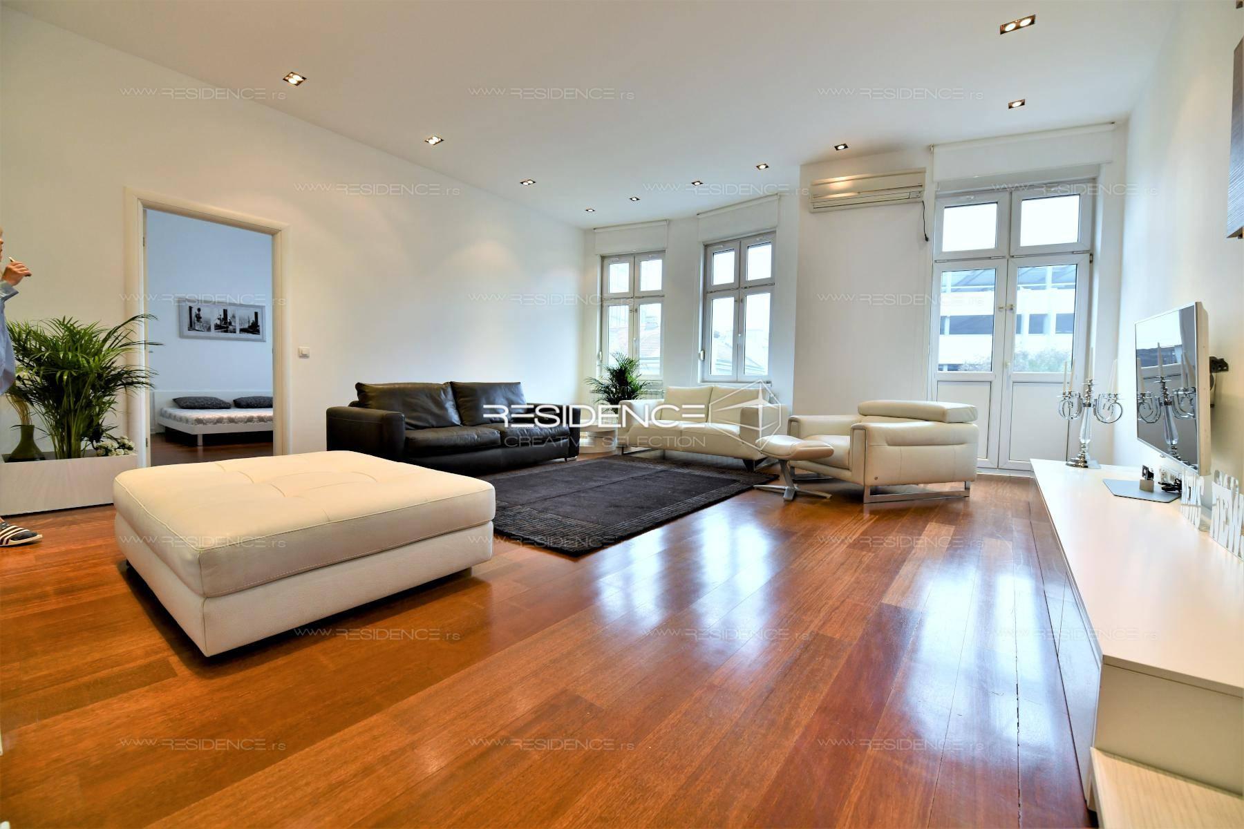 Modern, spacious apartment in pedestrian zone | Residence
